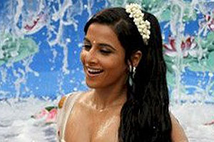 Censor snips ‘The Dirty Picture’ trailer | Entertainment-others News ...