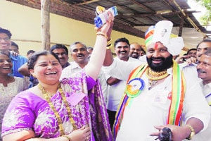 Khadakwasla bypoll: NCP to field Harshada Wanjale,MNS mum | Pune News ...