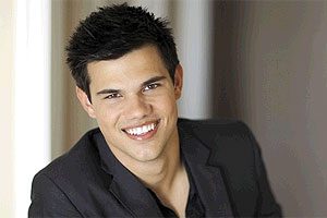 Girls more interested in Jacob: Taylor | Entertainment-others News ...