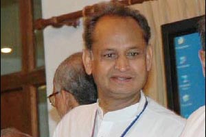 Advani’s move to launch yatra ‘courageous’: Gehlot | India News - The ...