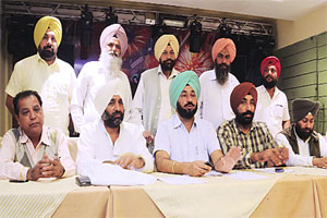 Sahnewal leaders revolt against plan to give ticket to Bhattal s son-in ...