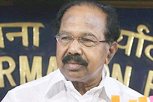 Moily introduces Companies Bill in Lok Sabha | India News - The Indian ...