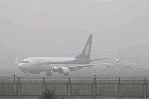 Fog hits flight operations at IGI | India News - The Indian Express