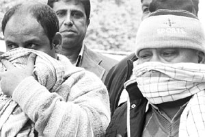 Inter-state car theft racket busted,5 arrested,500 vehicles recovered ...