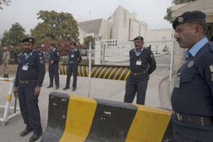 Pak memo scandal’s latest twist: Naked wrestling | News Archive News ...