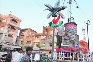 Re-takes done,Godhra ready for Modi show today | Cities News - The ...