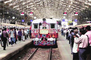 DC local completes final journey | Mumbai News - The Indian Express