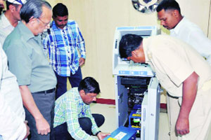 Thieves strike another ATM in Vadodara | Ahmedabad News - The Indian ...