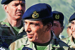 Rare remarks: Kayani for resolution of all issues | News Archive News ...