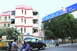 Gulabi Bagh,home to govt employees who never retire | India News - The ...