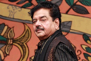 Shatrughan Sinha stable but under observation | Entertainment-others ...