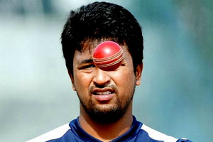 Pragyan Ojha rushed to hospital after being hit on the neck | News ...
