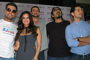 ‘Jism 2’ team wants ban on horse-drawn carriages | Entertainment-others ...