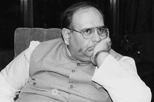 1988 pistol deal: Arun Nehru and other exempted from appearance | India ...