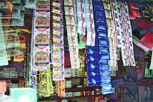 India ‘gutka’ chewing tobacco habit a tough nut to crack | Health News ...