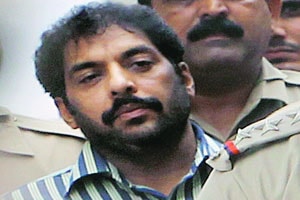 Gopal Goyal Kanda in jail in Geetika case,Haryana does his partners a ...