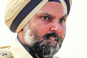 Car dealer held for molesting 22-year-old NGO employee | Chandigarh ...