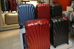 New robotic suitcase that doesn’t need to be carried around ...