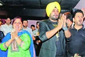 Bhatti s film opens to packed halls,wife keeps a seat for him | News ...