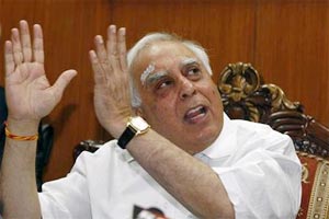 Andre Beteille walks away from edu panel as Raju begins recast | News ...