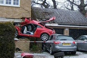 Pricey Audi TT gets ’embedded’ in UK home in sensational crash | World ...