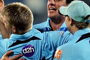 Indian-origin pacer Gurinder Sandhu wins Steve Waugh Medal News Archive ...