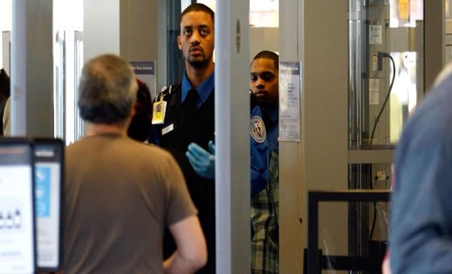 Take off shoes,belts,jewellery for airport security check? | India News ...