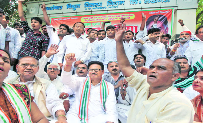 Before Rahul S Review Meet Cong Leaders Get Hyperactive In Up Lucknow