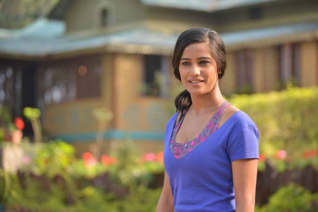 Poonam Pandey’s bold Nasha posters angers Mumbai,Delhi | Entertainment ...