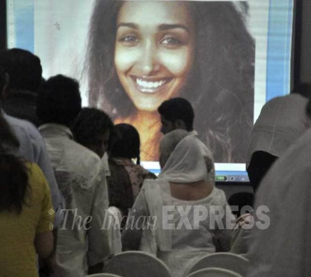 Aamir Khan,Deepika Padukone at Jiah Khan’s condolence meet ...