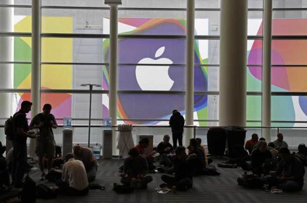 Apple Inc revamps look of iPhone,iPad software | Technology Gallery ...