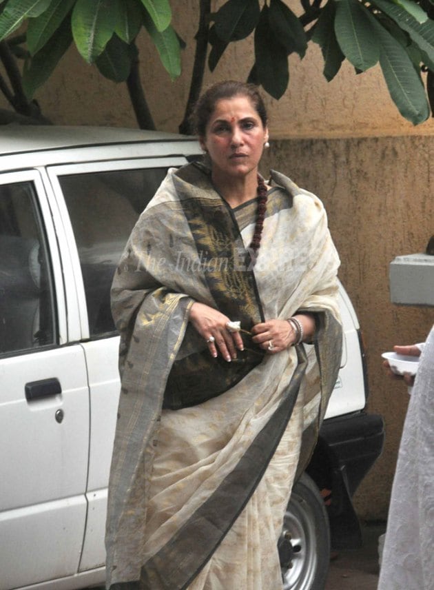 Reena Roy,Anju Mahendru,Dimple Kapadia at Rajesh Khanna’s 1st death ...