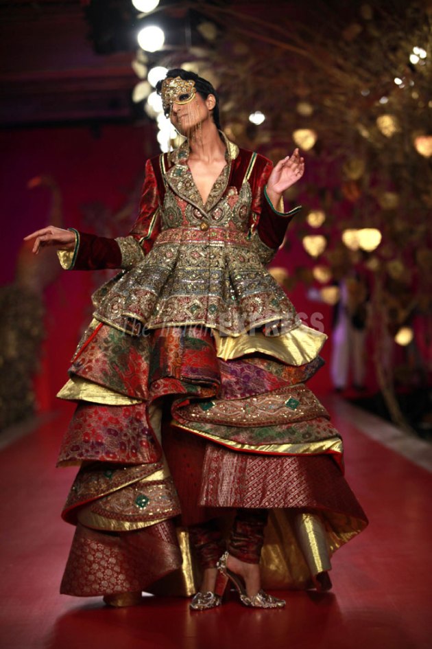 Ritu Beri showcases Punjab inspired collection at Couture Week ...