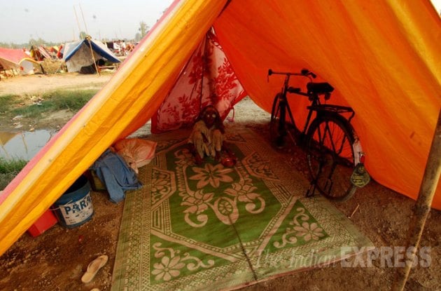 Muzaffarnagar riots: Victims still in refugee camps | Picture Gallery ...