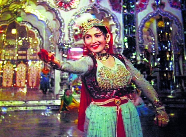 Indian’s Nightingale Lata Mangeshkar Turns 83! | Entertainment Gallery ...