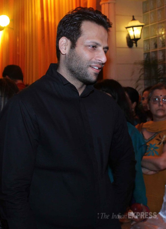 Anil Kapoor,Tusshar Kapoor at Sanjay Gupta’s mata ki chowki ...