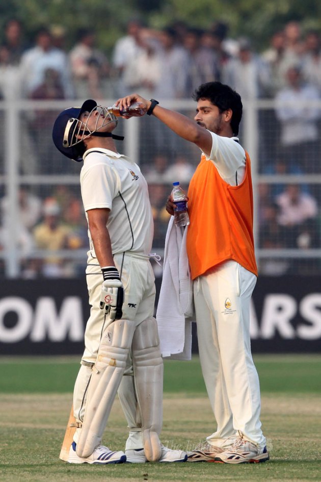 Sachin Tendulkar bids adieu to domestic cricket in style | Sports ...