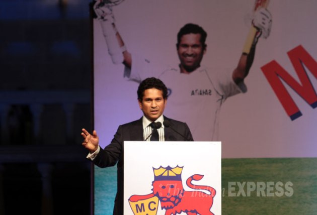 Sachin Tendulkar,coach Ramakanth Achrekar felicitated | Sports Gallery ...