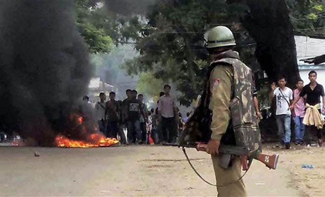 Telangana effect: 2 dead in Assam violence,indefinite bandh call in ...