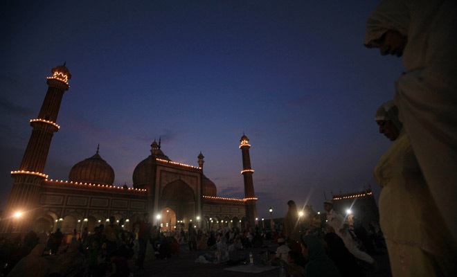 Millions offer prayers as India celebrates Eid after holy month of ...