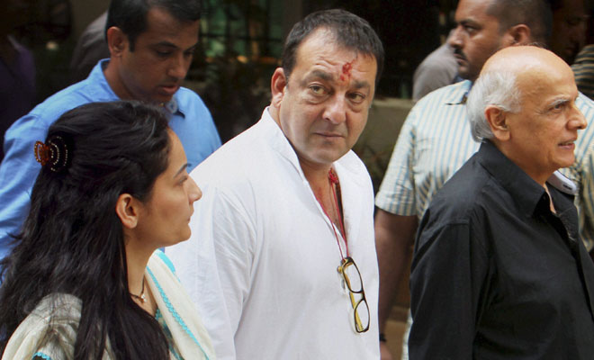 Sanjay Dutt seeks parole for medical treatment | Bollywood News - The ...
