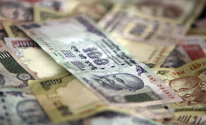 Indian rupee falls as Raghuram Rajan rally starts to dissipate ...