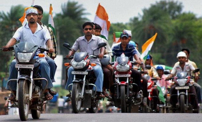 Can’t book riders without helmets in political rallies: Delhi traffic ...