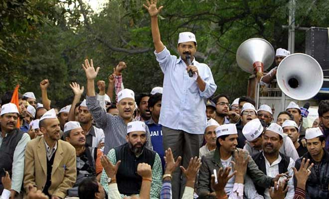 AAP leader Arvind Kejriwal comes under fire over meeting Muslim cleric ...