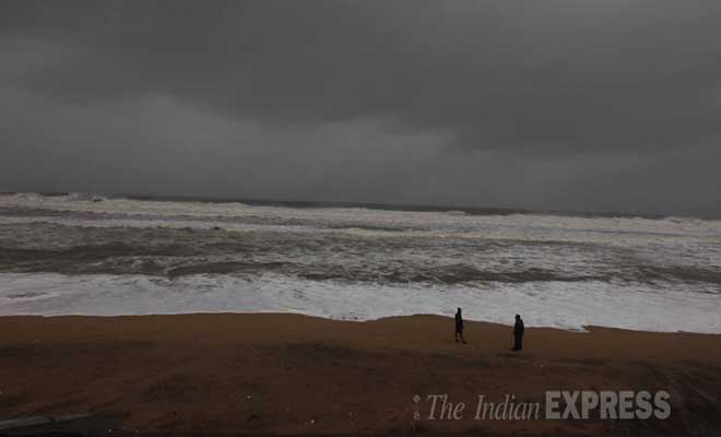 After Phailin,Andhra Pradesh gears up to face cyclonic storm Helen ...