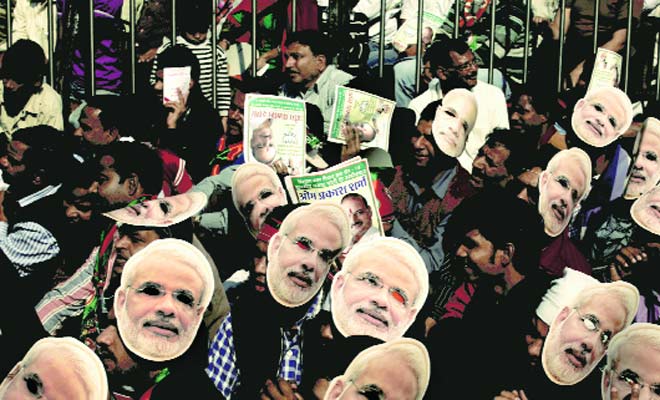 In final lap,Modi leads BJP charge: No crowds,so Rahul ended rallies ...