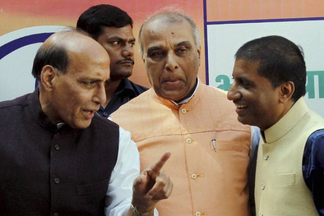 Former Congress Leader Jagdambika Pal Artiste Raju Srivastava Join Bjp