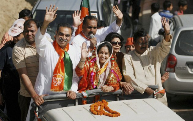 Elections 2014: Candidates hit the road as poll campaign heats up ...