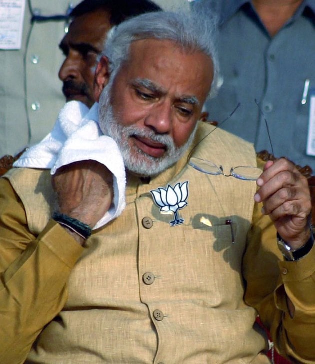 Narendra Modi, Uddhav Thackeray share stage in Mumbai | Picture Gallery ...
