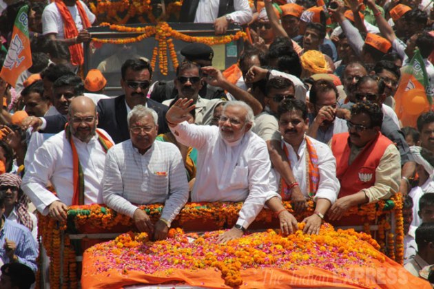 Narendra Modi displays massive show of strength in Varanasi | Picture ...
